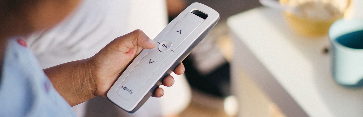 Open up new possibilities with a remote control for your sunshades