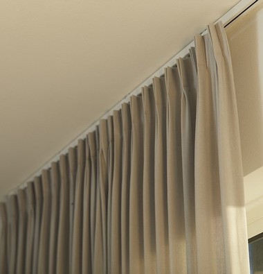 Curtains: Electric curtain tracks from Somfy