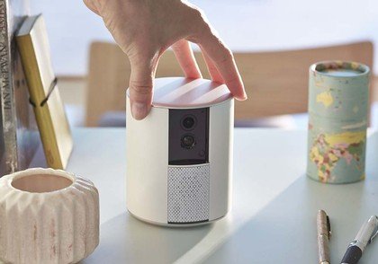 SOMFY ONE+ All-in-one alarm system with an HD camera and siren.