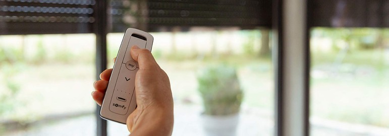 Solar-powered window roller shutters | Domestic | Somfy