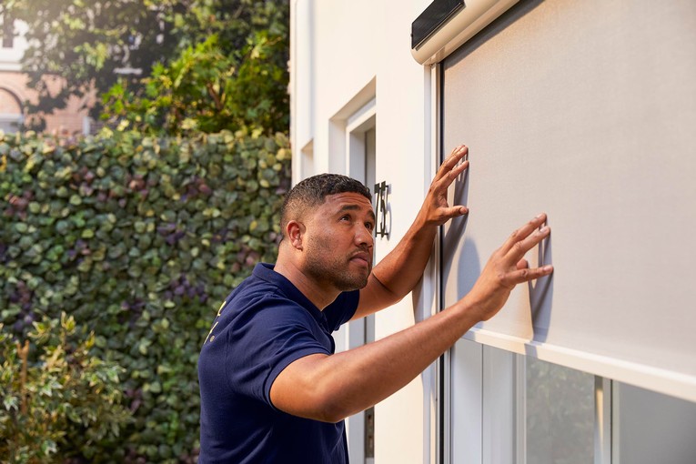 Screens and shutters on solar energy | Comfort with Somfy