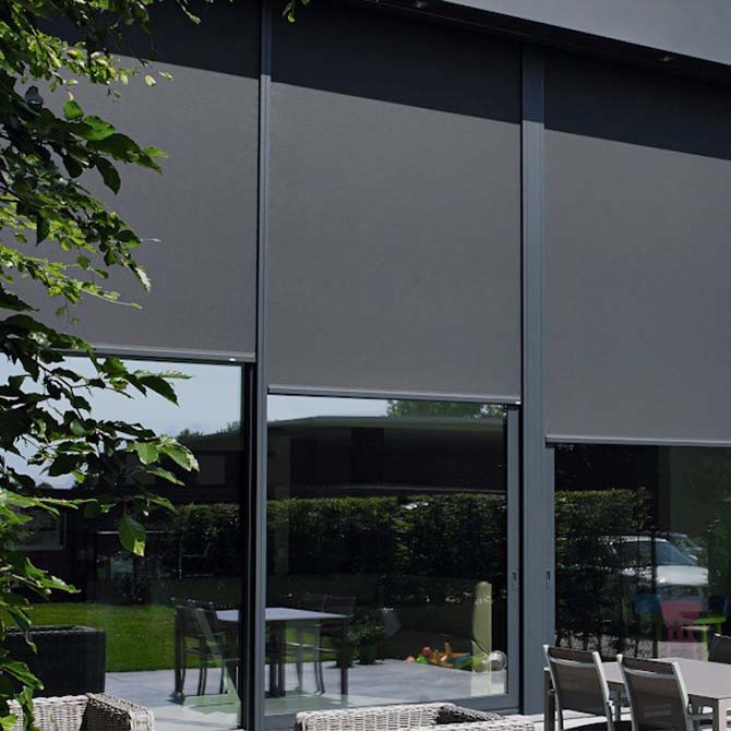 Electric Exterior Screens | Connect Your Home | Somfy